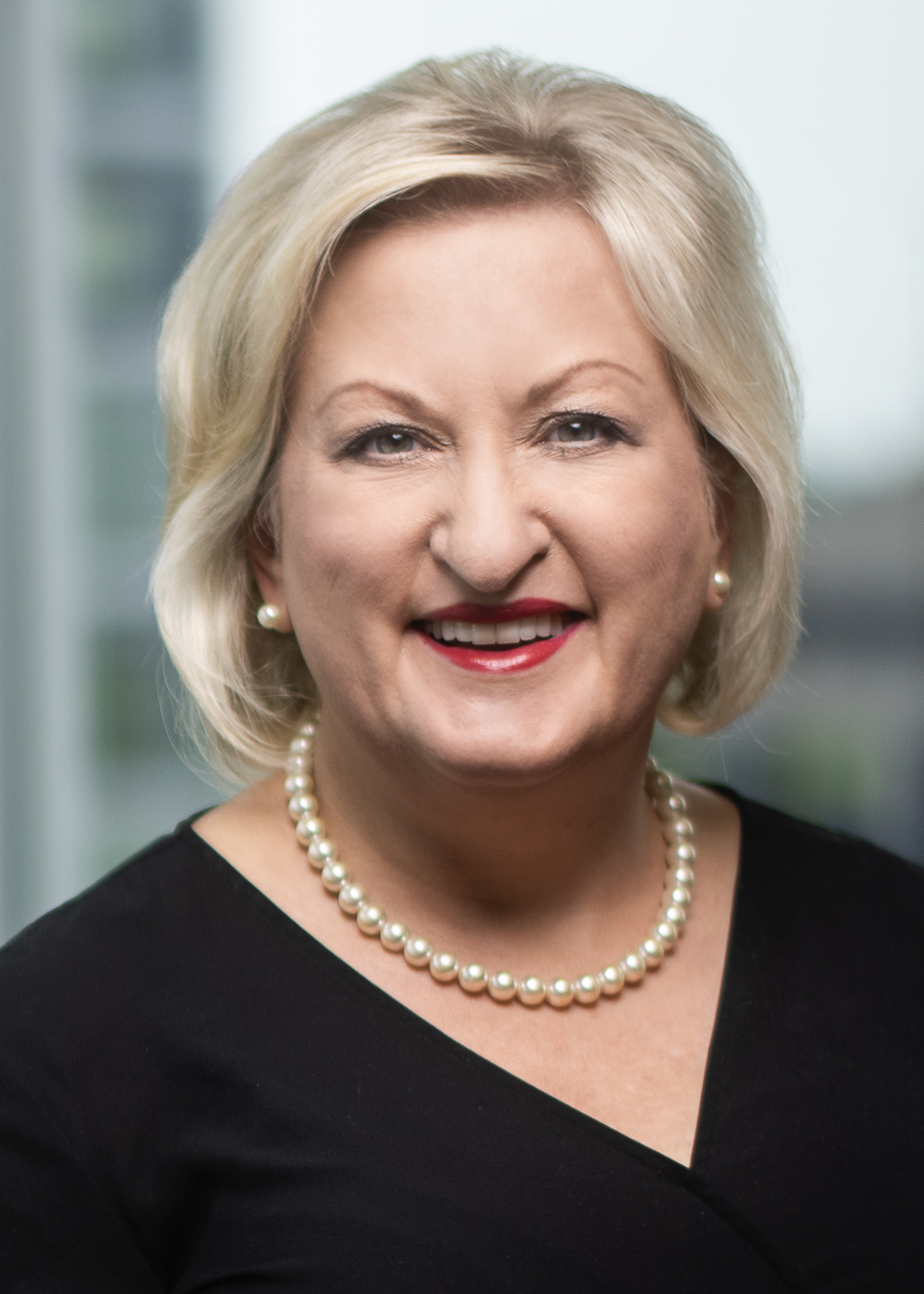 Interview With Author Kelly Knowles – The Book Corner Chronicles