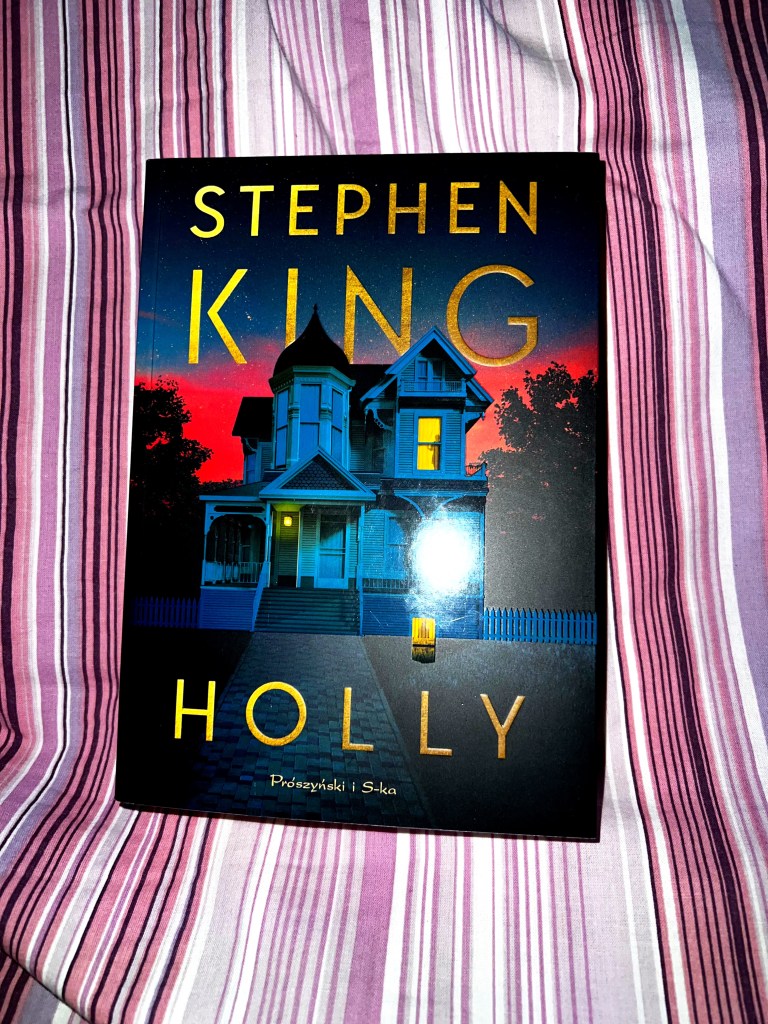 “Holly” By Stephen King Review – The Book Corner Chronicles