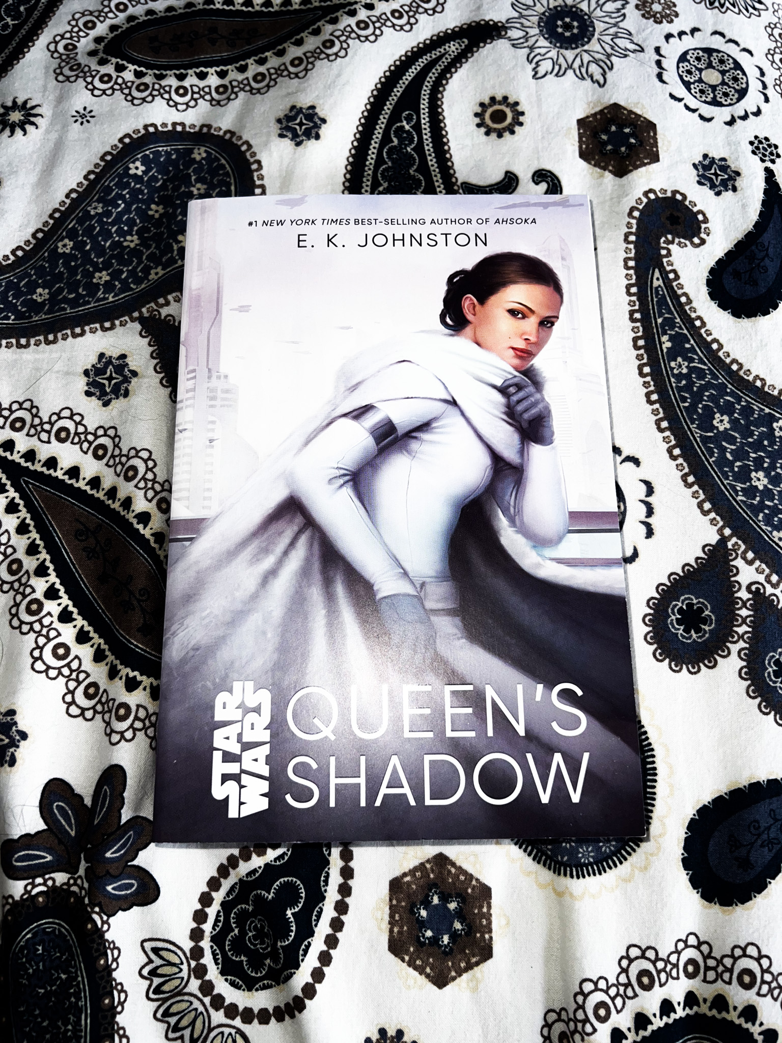 “Queen’s Shadow” By E.K. Johnston Review – The Book Corner Chronicles